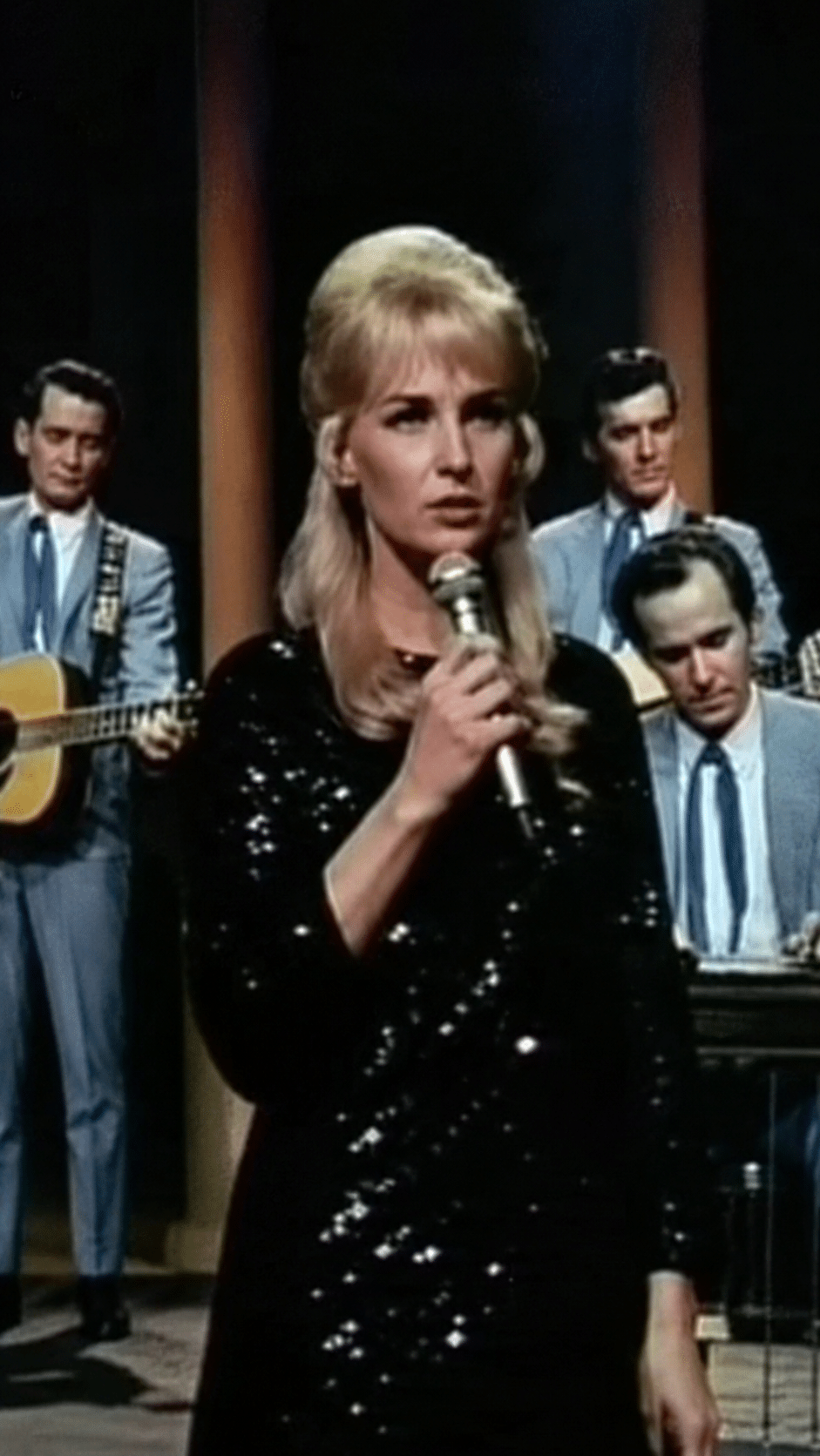 Tammy Wynette’s ‘Stand by Your Man’ Defines Country Music’s Emotional ...